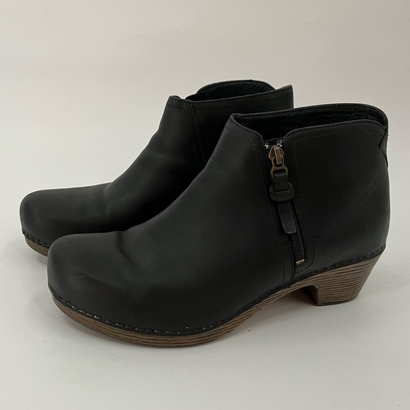 Dansko | Shoes | Dansko Max Ankle Boot Black Leather Classic 0295 ...